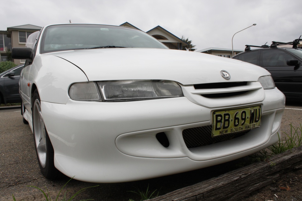 HSV Clubsport (VR, VS) 185i V8 (252 Hp) Automatic